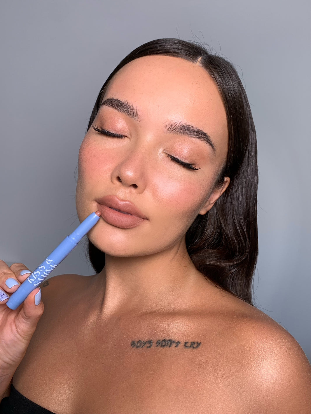 Versatile Makeup for Unrestrained Beauty – Kiss and Smink